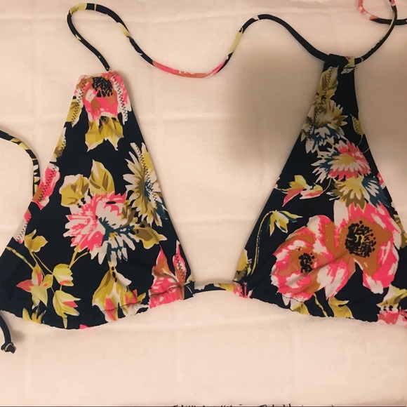 Volcom | Swim | Volcom Swimsuit Top | Poshmark